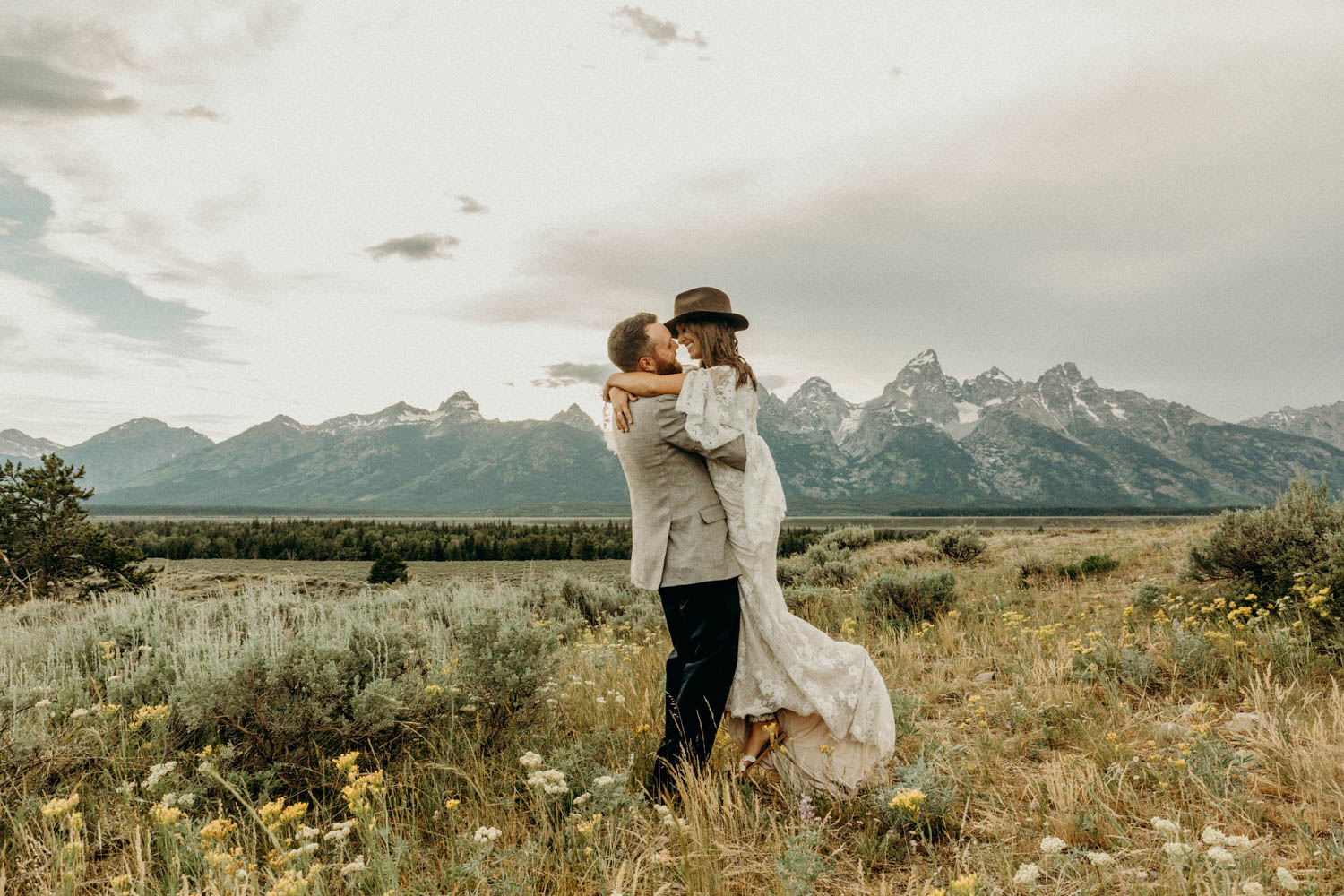 2-Day Jackson Hole Wedding | Beth Ann & Caleb - Erin Wheat Co.